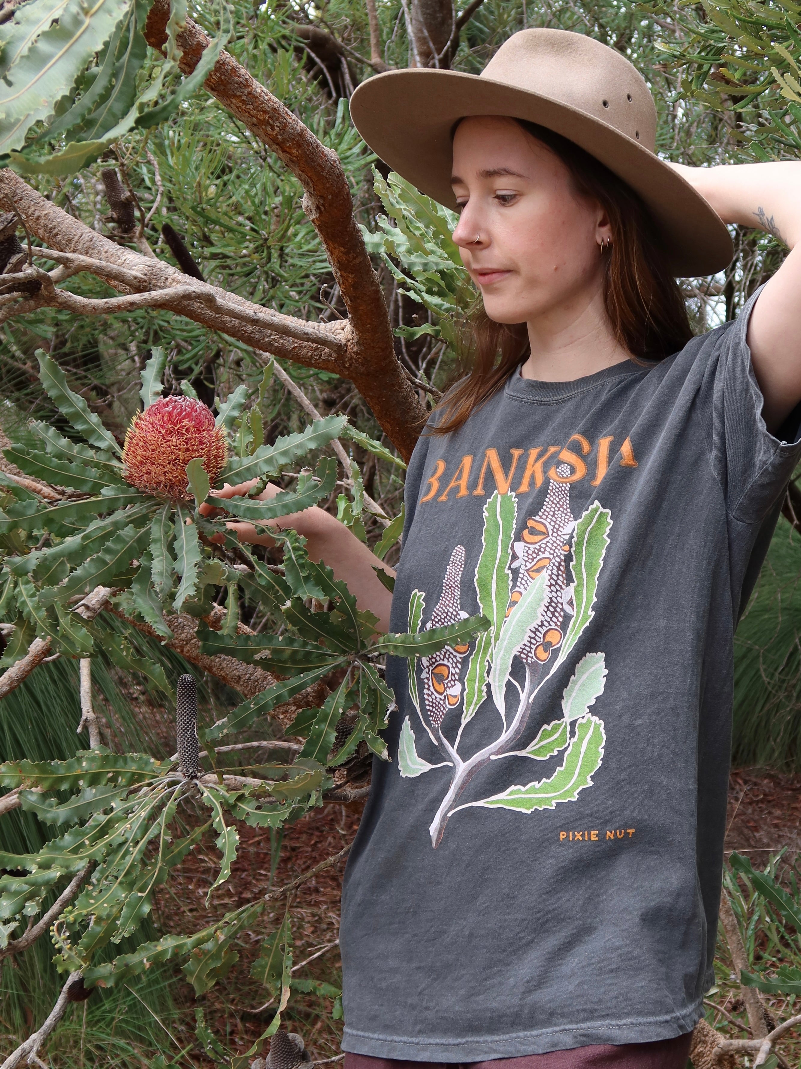 Banksia T-shirt – Pixie Nut & Co.